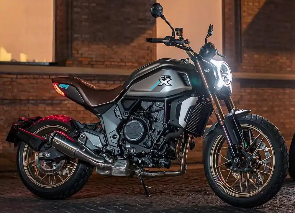 CFMOTO 700 CL-X Heritage 2024 - Fiche moto, avis, photos, technique