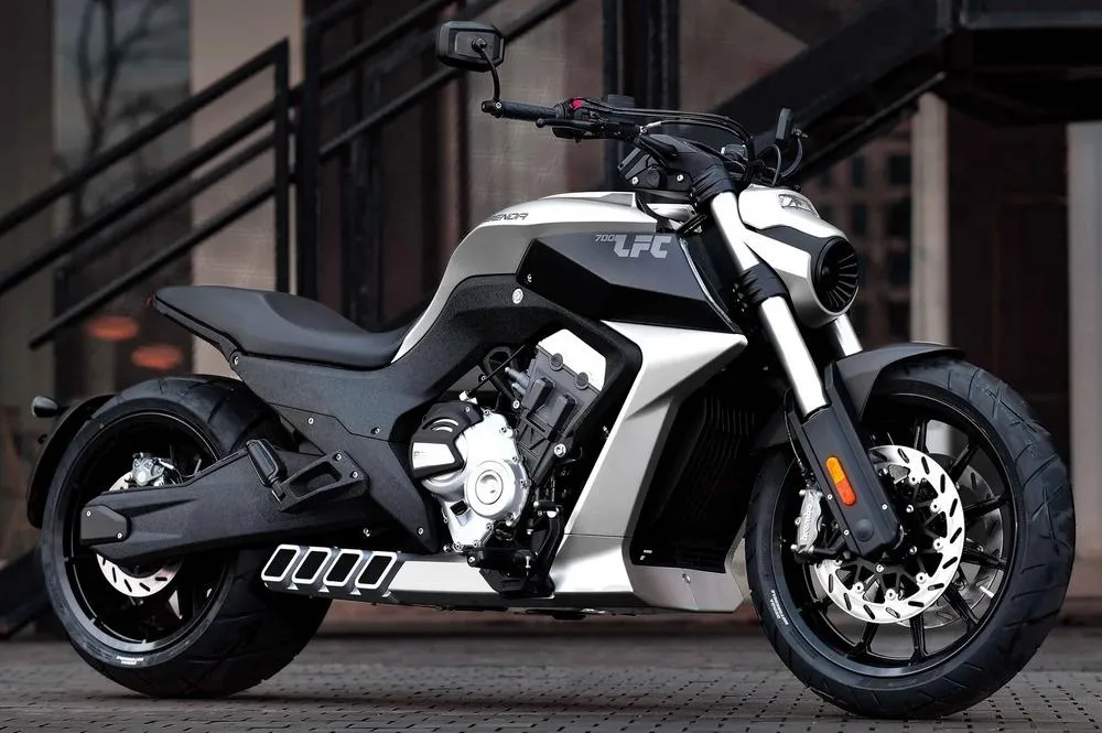 Benda Motor LFC 700 2024 - Motorcycle specifications, reviews, photos