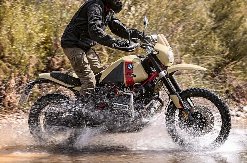 BMW 1200 R 12 G/S 2026 - Motorcycle specifications, reviews, photos