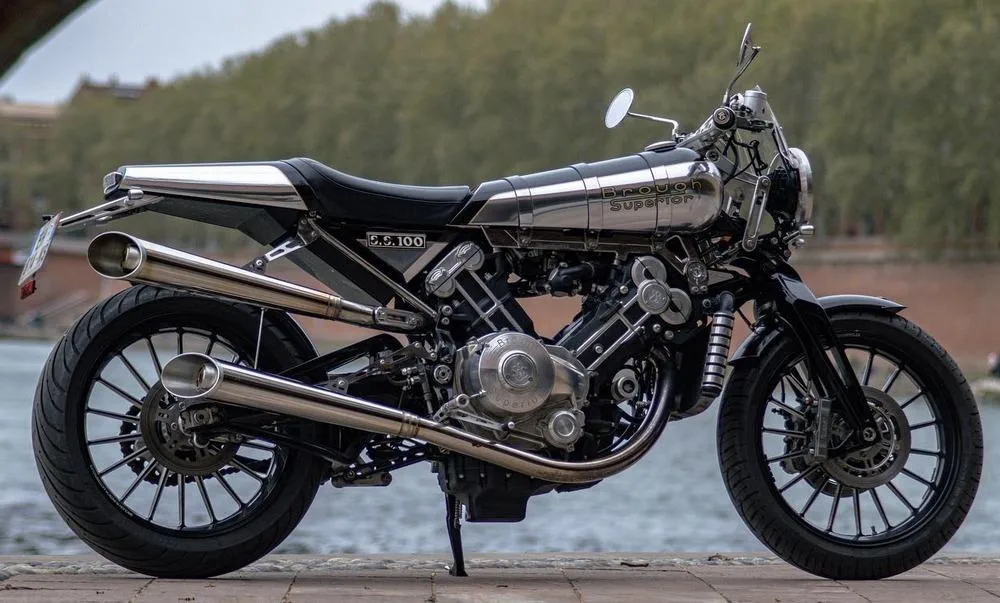 Brough Superior SS 100 MK2 2023 - Fiche moto, avis, photos, technique