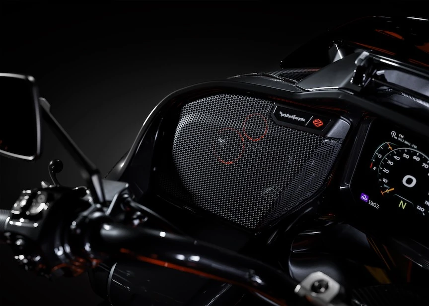 Harley-Davidson CVO 131 Road Glide RR FLTRXRRSE 2025, avis, photos