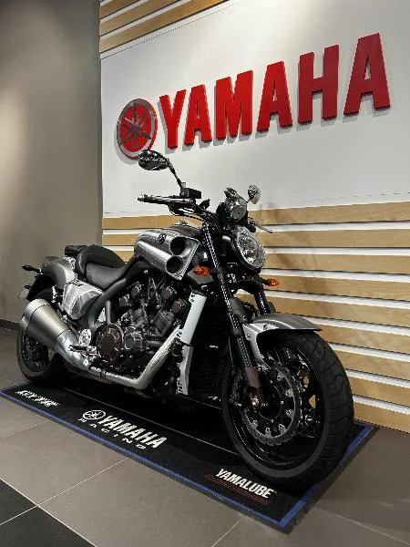 Yamaha VMAX 1700 2017 à 18990€ sur SECLIN