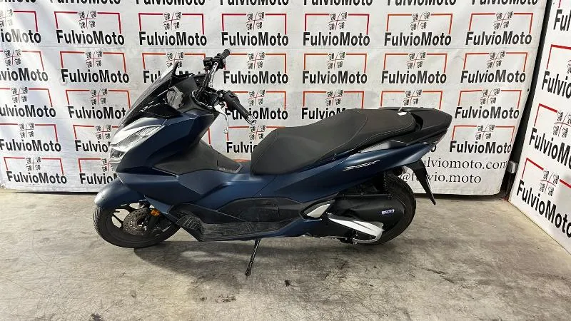 Honda PCX 125 2024 à 1990€ sur ARLES
