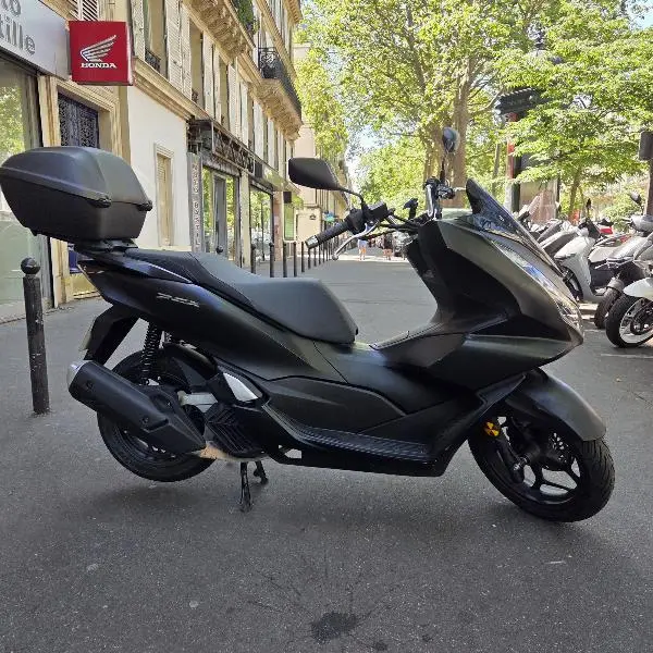 Honda PCX 125 2023 à 2690€ sur PARIS 11