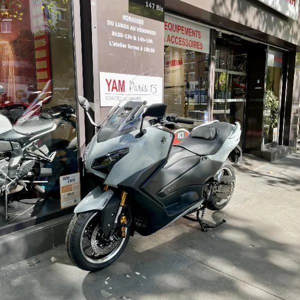 Yamaha TMAX 560 TECH MAX 2025 à 13400€ sur PARIS 15