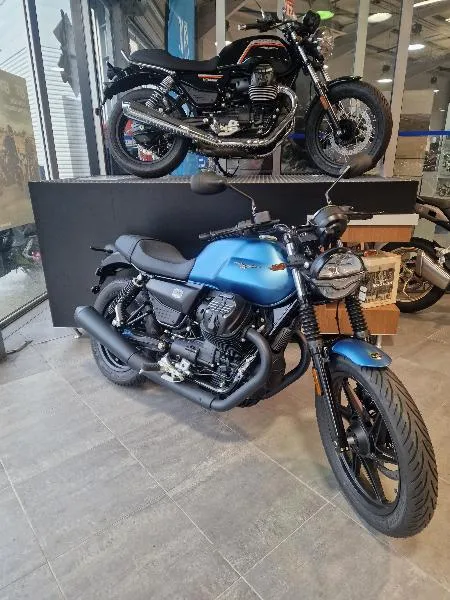 Moto-Guzzi V7 STONE 2026 à 8999€ sur MERIGNAC