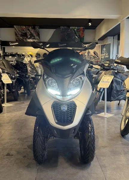 Piaggio MP3 400 HPE MY22 2021 for 5990 in LEVALLOIS PERRET - Used