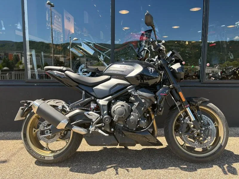 Triumph TRIDENT 800 2026 à 9190€ sur SEYNOD