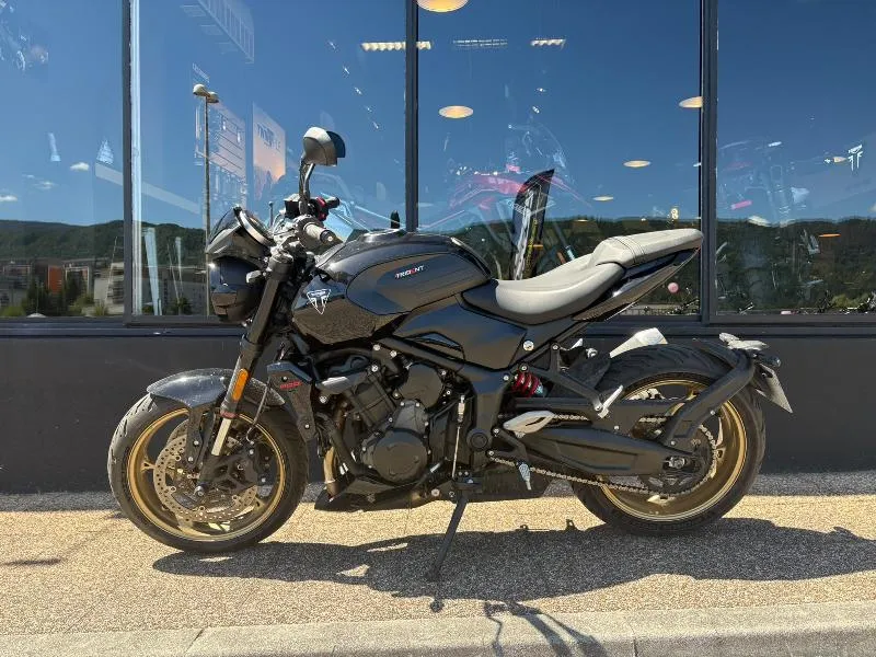 Triumph TRIDENT 800 2026 à 9190€ sur SEYNOD