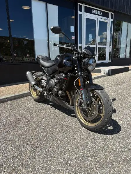 Triumph TRIDENT 800 2026 à 9190€ sur SEYNOD