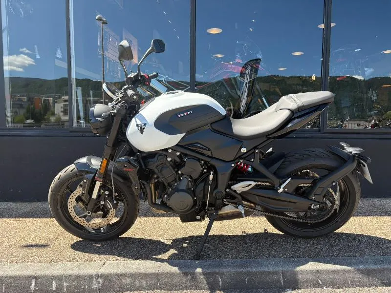 Triumph TRIDENT 660 2026 à 7990€ sur SEYNOD
