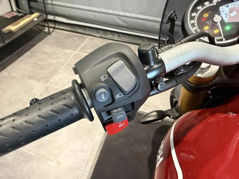 Triumph SPEED 400 2025 à 4990€ sur COIGNIERES
