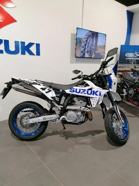 Suzuki DRZ 400 SM 2025 à 7490€ sur MARMANDE
