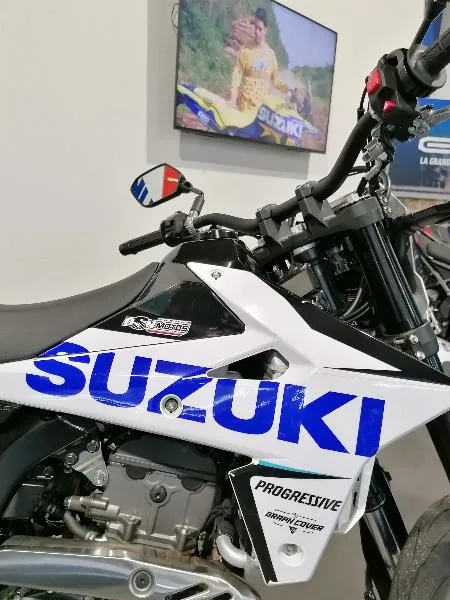 Suzuki DRZ 400 SM 2025 à 7490€ sur MARMANDE