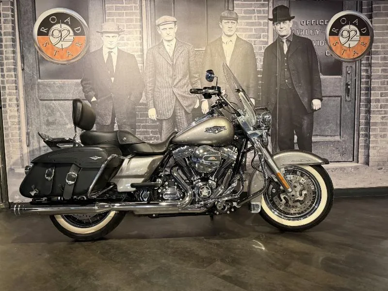 Harley-Davidson TOURING ROAD KING 1690 CLASSIC 2015 à 15900€ sur ST CLOUD