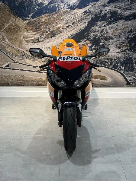 Honda CBR 1000 RR REPSOL 2010 à 9500€ sur ST DENIS