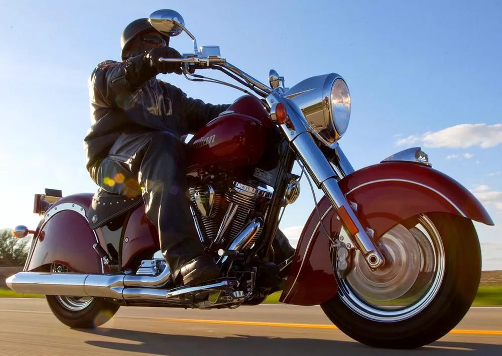 Indian 1720 CHIEF CLASSIC 2011 - Motorcycle specifications, reviews