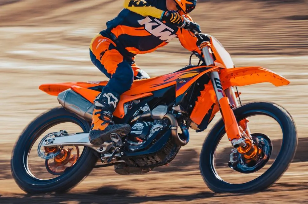 KTM 450 SX-F 2026 - Fiche moto, avis, photos, technique, concurrentes