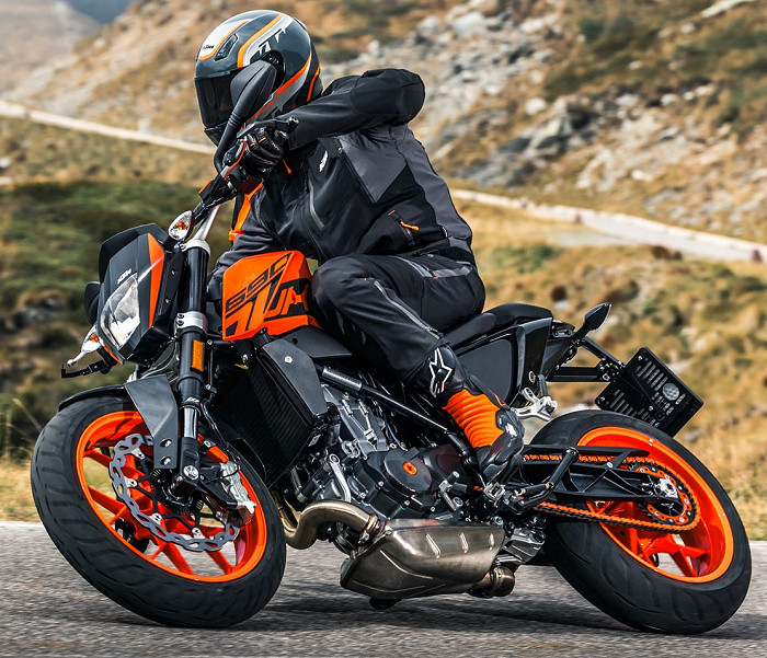 KTM 690 Duke 2018 - Fiche moto - Motoplanete