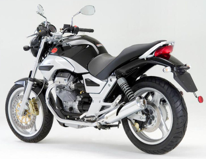 Moto-Guzzi 750 BREVA 2006 - Fiche moto - Motoplanete