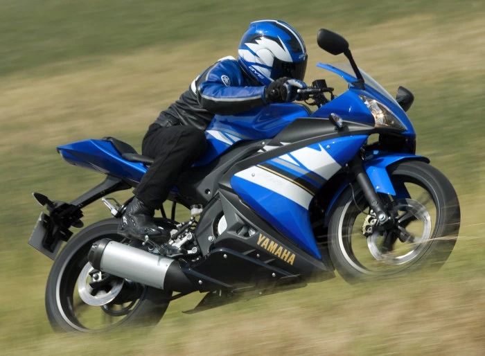 R 125 - the first step towards adrenalin.